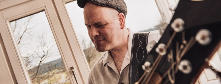 Michael Diehl - fingerstyle guitar - Kleinkunstkreis Märzwind